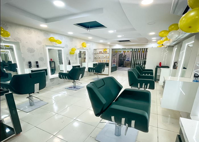 creator unisex salon (Sapna Sangeeta Rd) - B.M tower LG2, Sapna Sangeeta Rd, - Indore | Welns